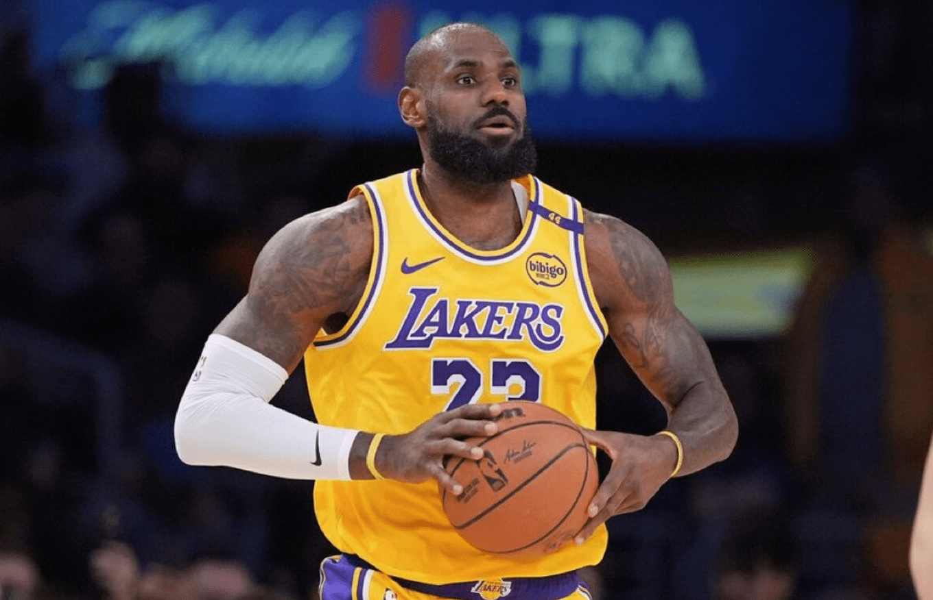 LeBron James Questions Direction of Lakers Immediately After Deciding ...